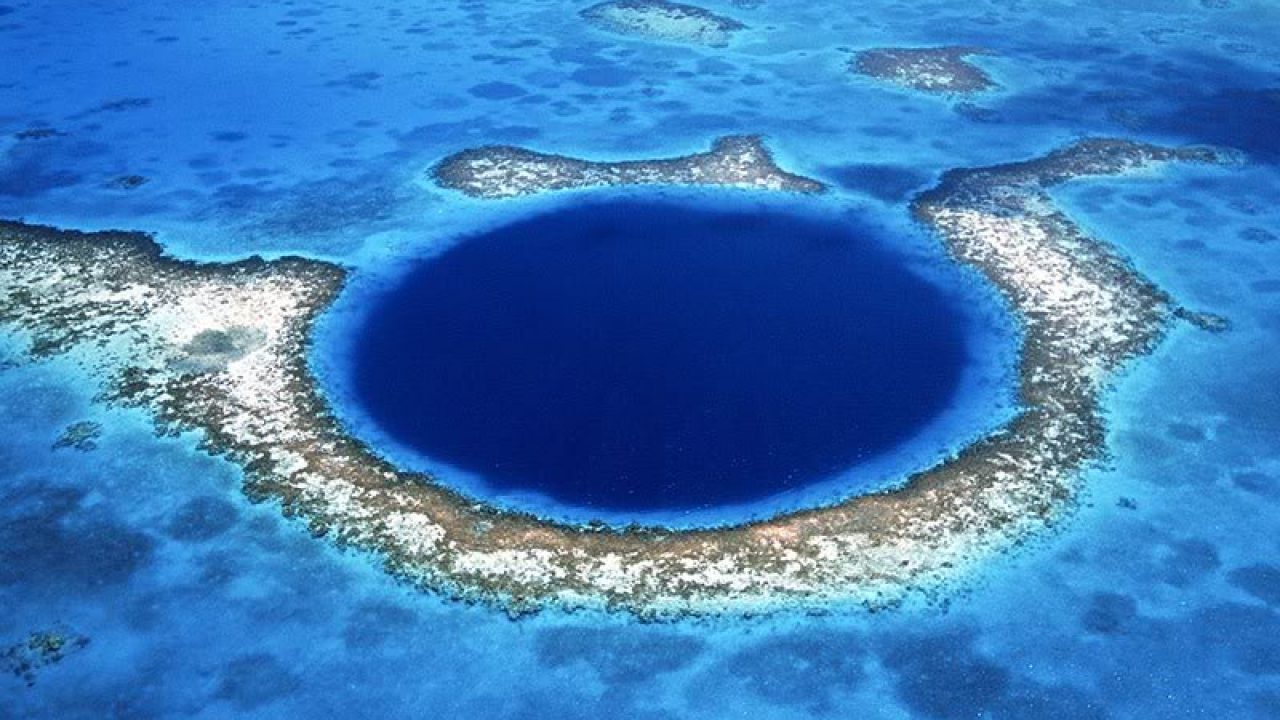 Ruang Geografi: (OCEANOGRAFI) Bentuk Topografi Dasar Laut dan Pantai