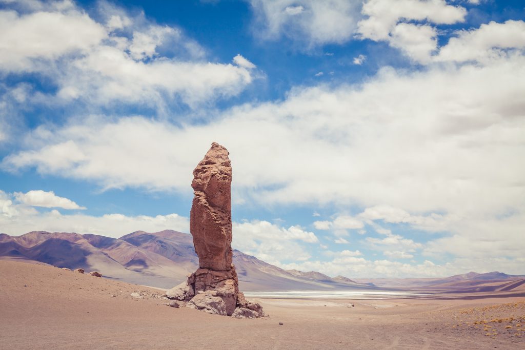 8 Kaldera Terbesar Di Dunia Yang Perlu Diketahui - IlmuGeografi.com